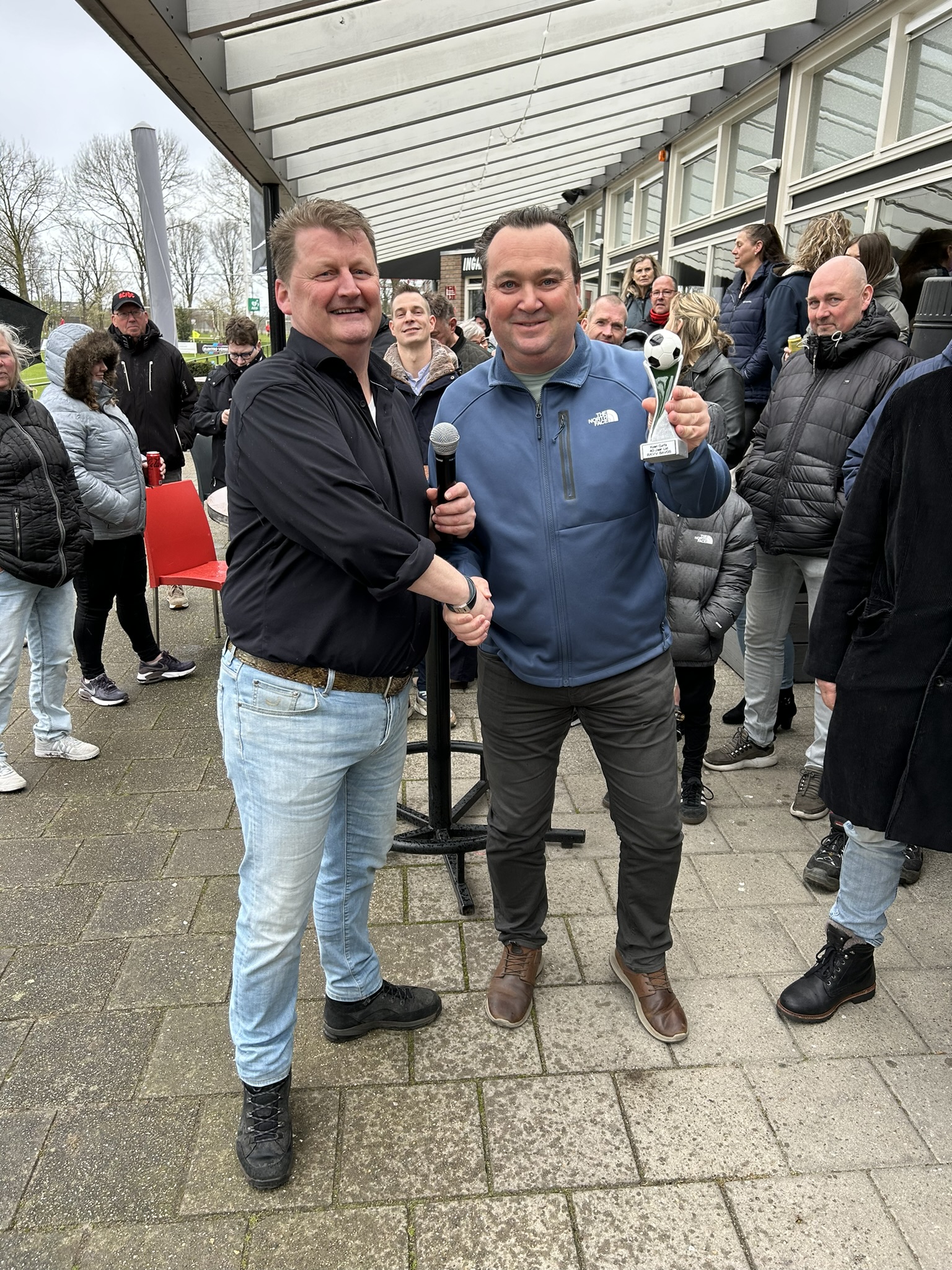 Mooie huldiging jubilarissen | vv Bavos